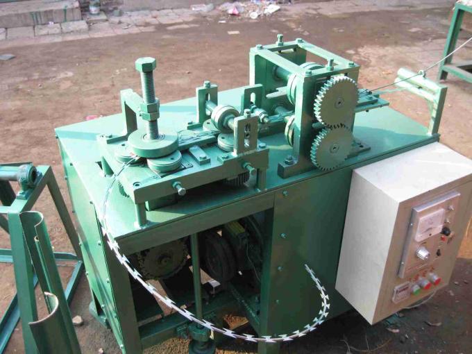 100 Times Razor Blade Barbed Wire Making Machine