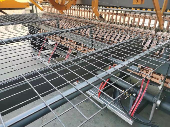 5.5kw Cross Wire Hopper Load 100kg Wire PLC Fence Panel Machine